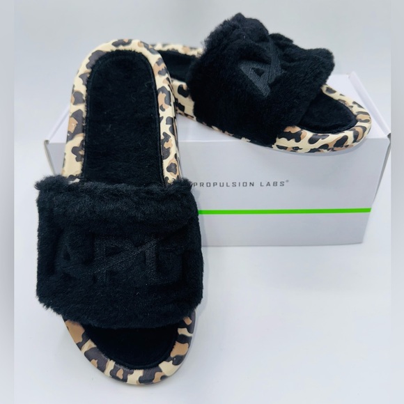 APL-Athletic Propulsion Labs | Shoes | New Apl Womens Shearling Furry ...